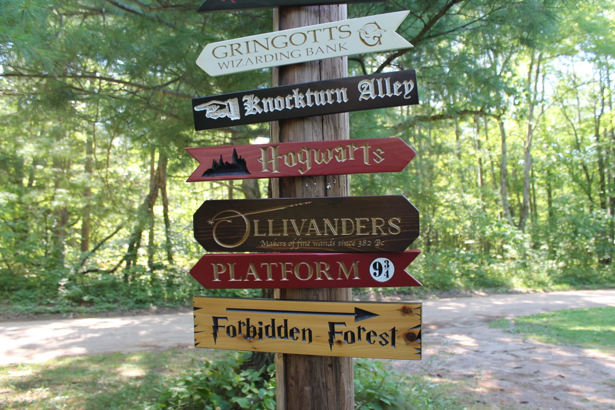 Wood Yard Signs Fantasy Land Arrows | 6 pcs set | Design Your Own!